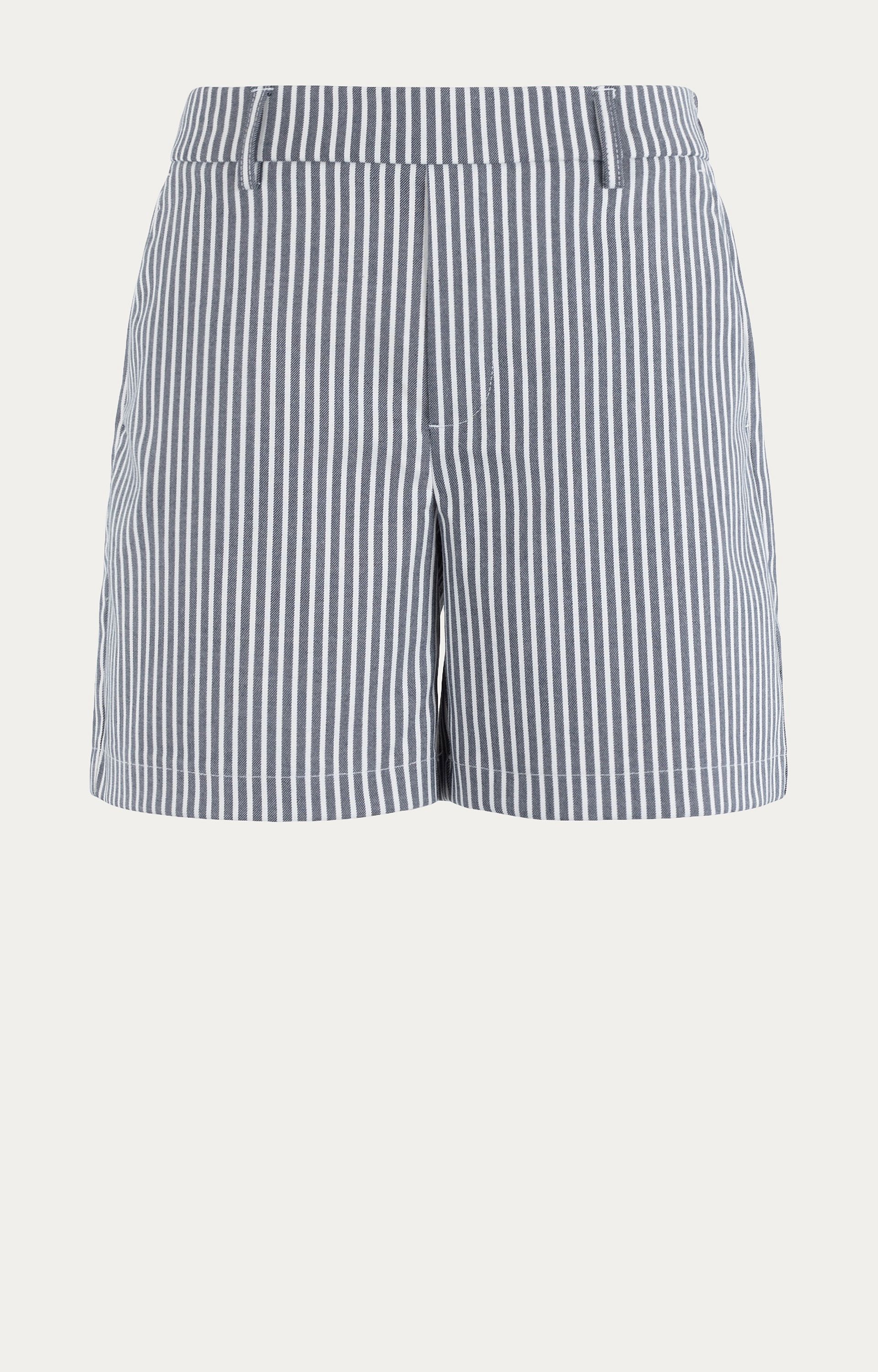 Short Lisa | 42 | 5715360776421